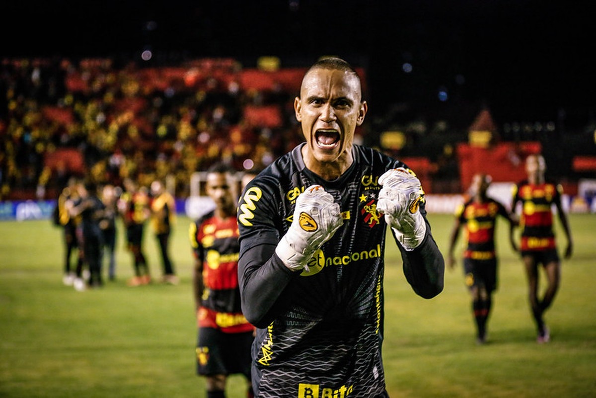 Renan traça metas no Sport e mira títulos: "Já me sinto em casa ...