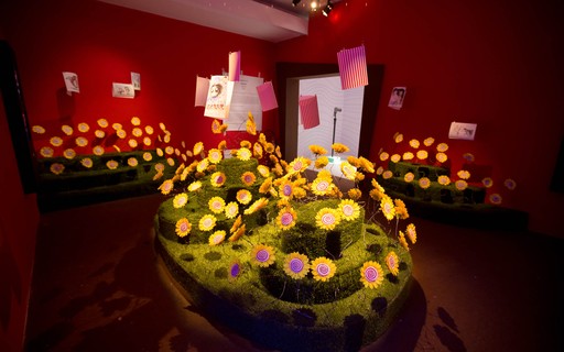 Exposição de Tim Burton receberá mostra de cinema com 16 filmes do ...