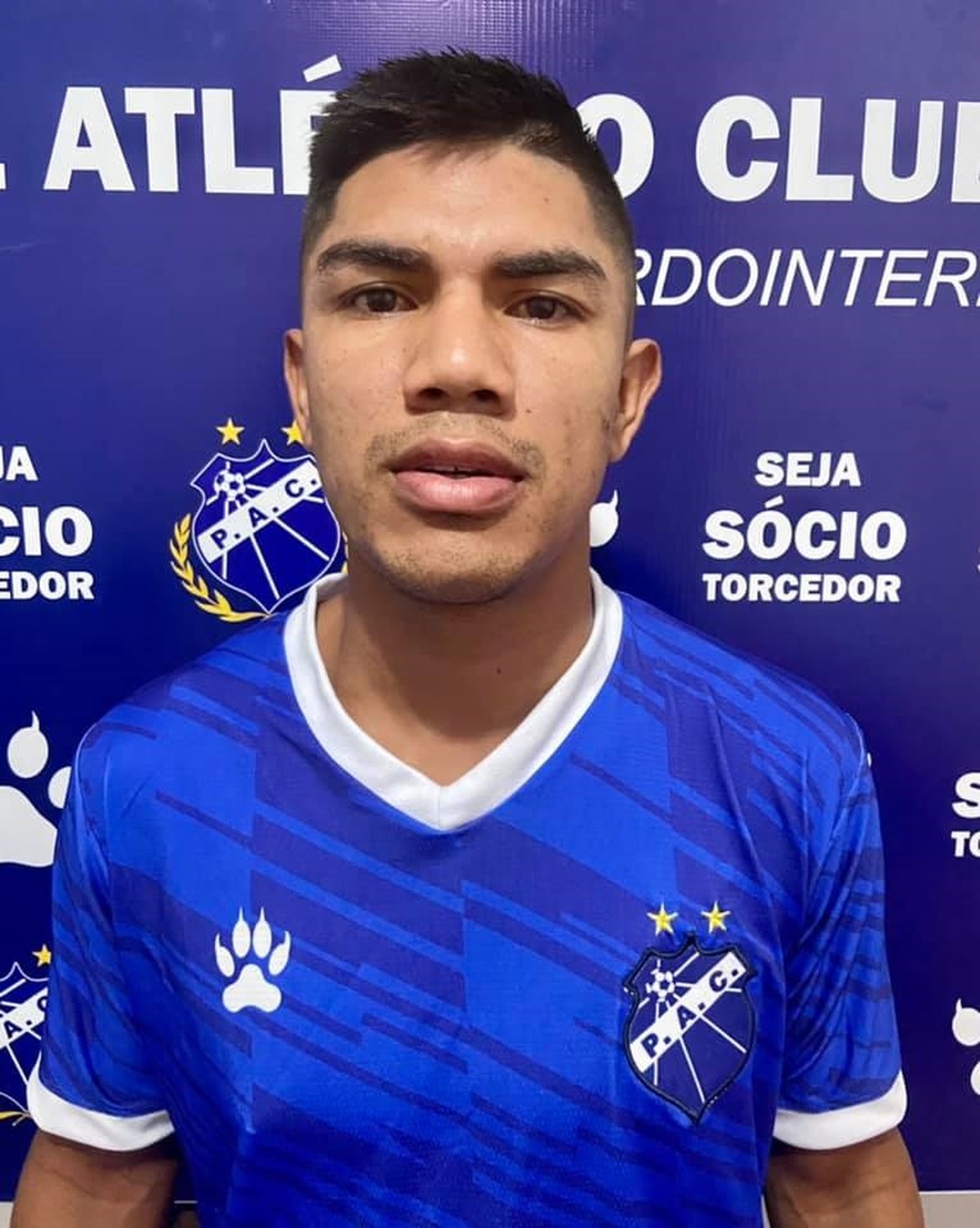 Igor Batista acerta com o Penarol 12 dias após ter sido anunciado pelo ...