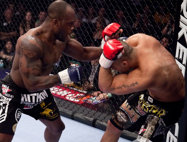 Melvin Manhoef tem propostas, mas quer o UFC, diz agente: 'É showman ...