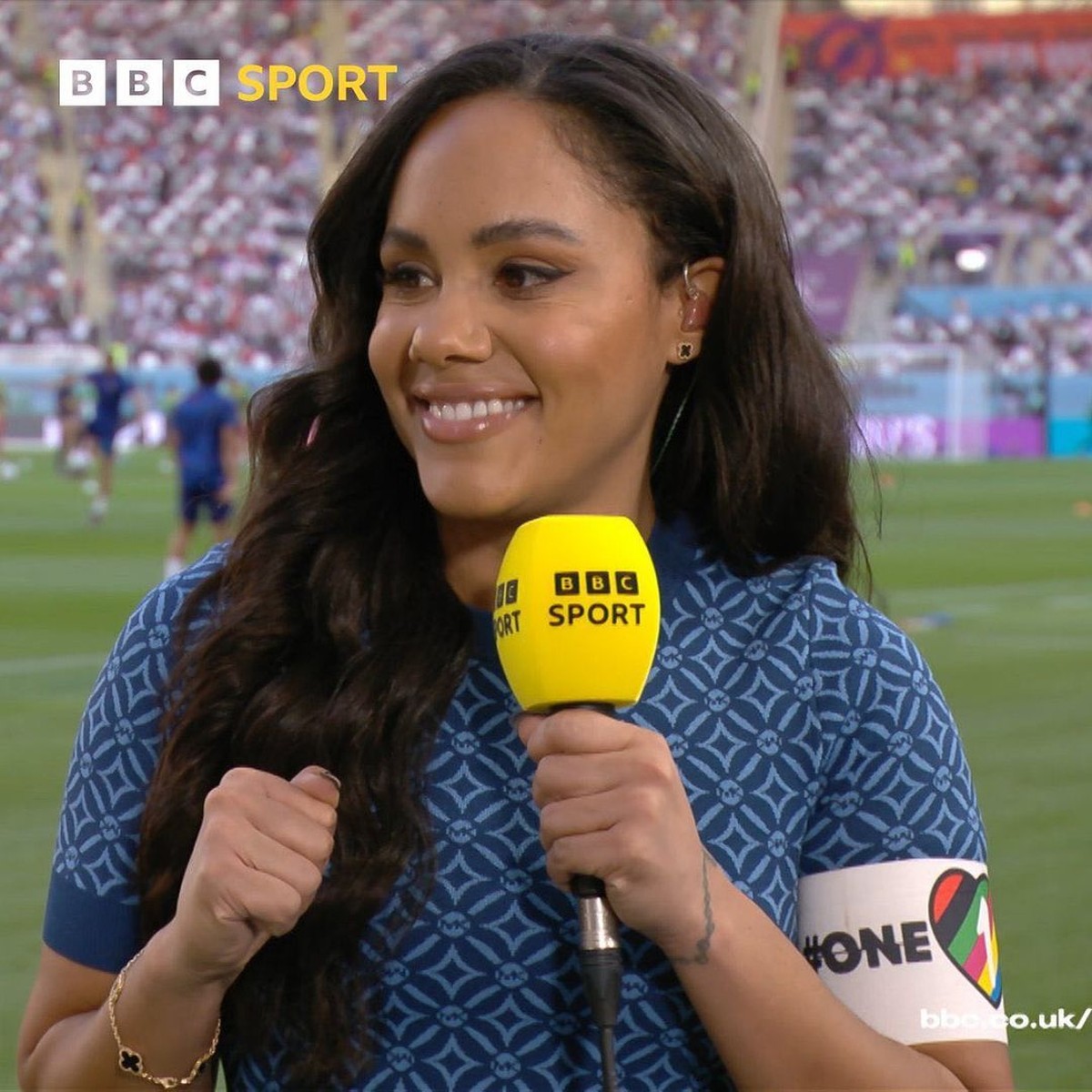 Alex Scott: quem é a mulher que usou braçadeira LGBTQIAP+ na Copa e ...