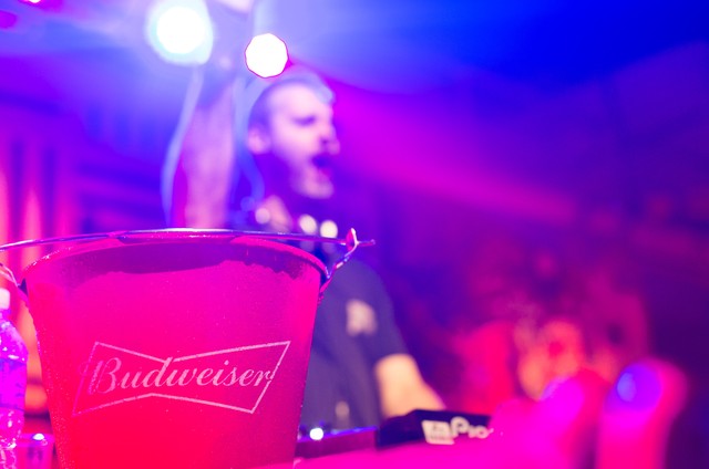 Bukowski será bar oficial do Budweiser Basement | Saideira - O Globo