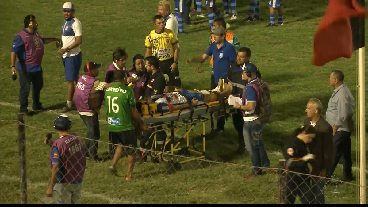 Lateral da Desportiva, Daniel sofre fratura na tíbia e vai parar de ...