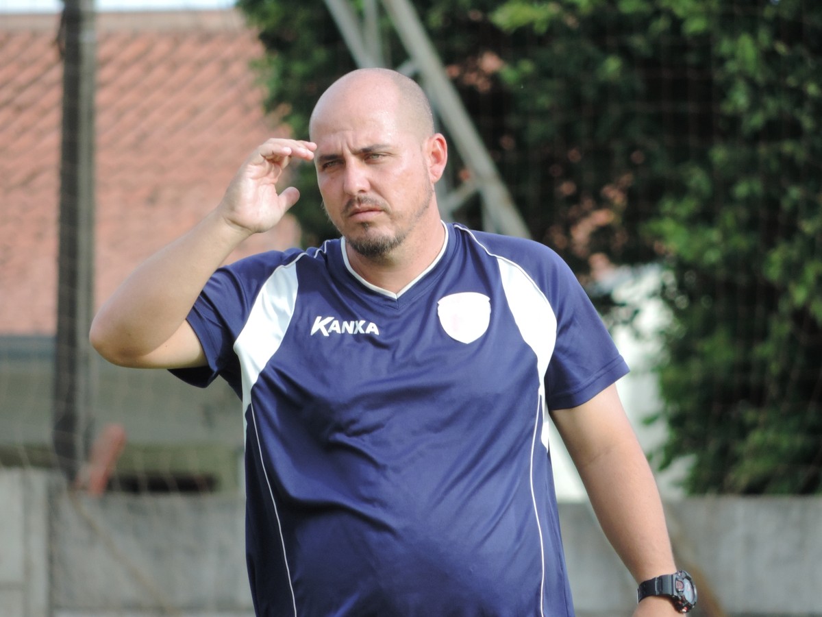 Rodrigo César culpa falhas individuais por queda de rendimento do ...