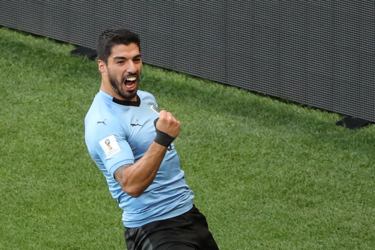 No centésimo jogo pelo Uruguai, Suárez marca e comemora: "Sabor ...