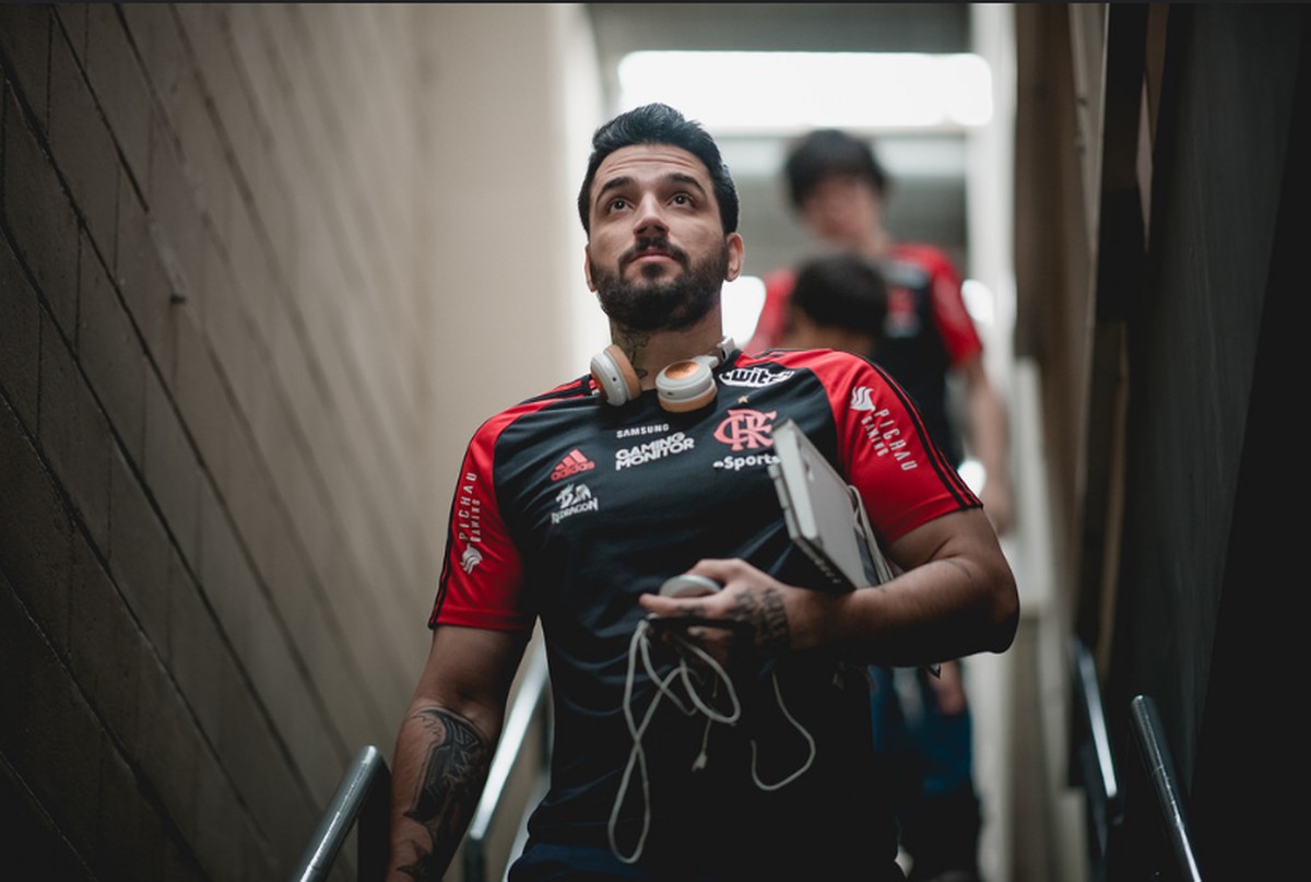 CBLoL: com direito a "abate 1.000" de Felipe "brTT", Flamengo vence CNB ...