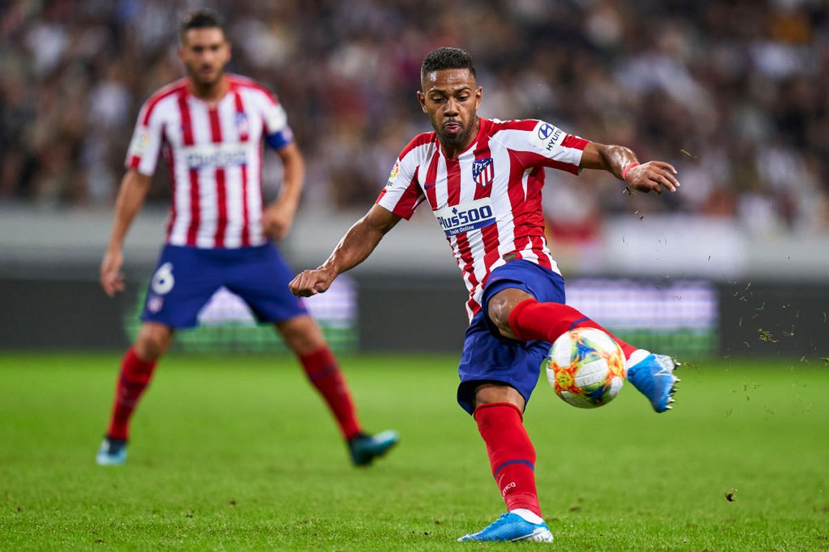 Lateral-esquerdo Renan Lodi, do Atlético de Madrid, testa positivo para ...