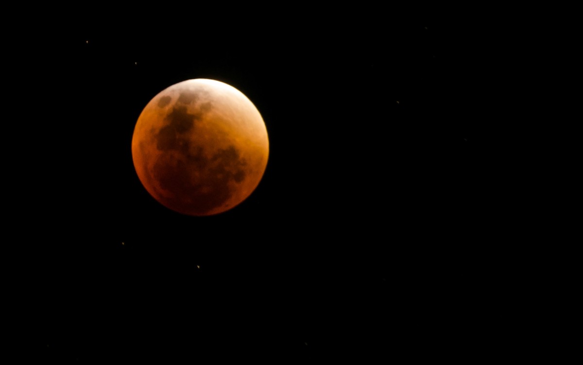'Lua de Sangue': saiba como observar o eclipse lunar total no Grande Recife | Pernambuco | G1