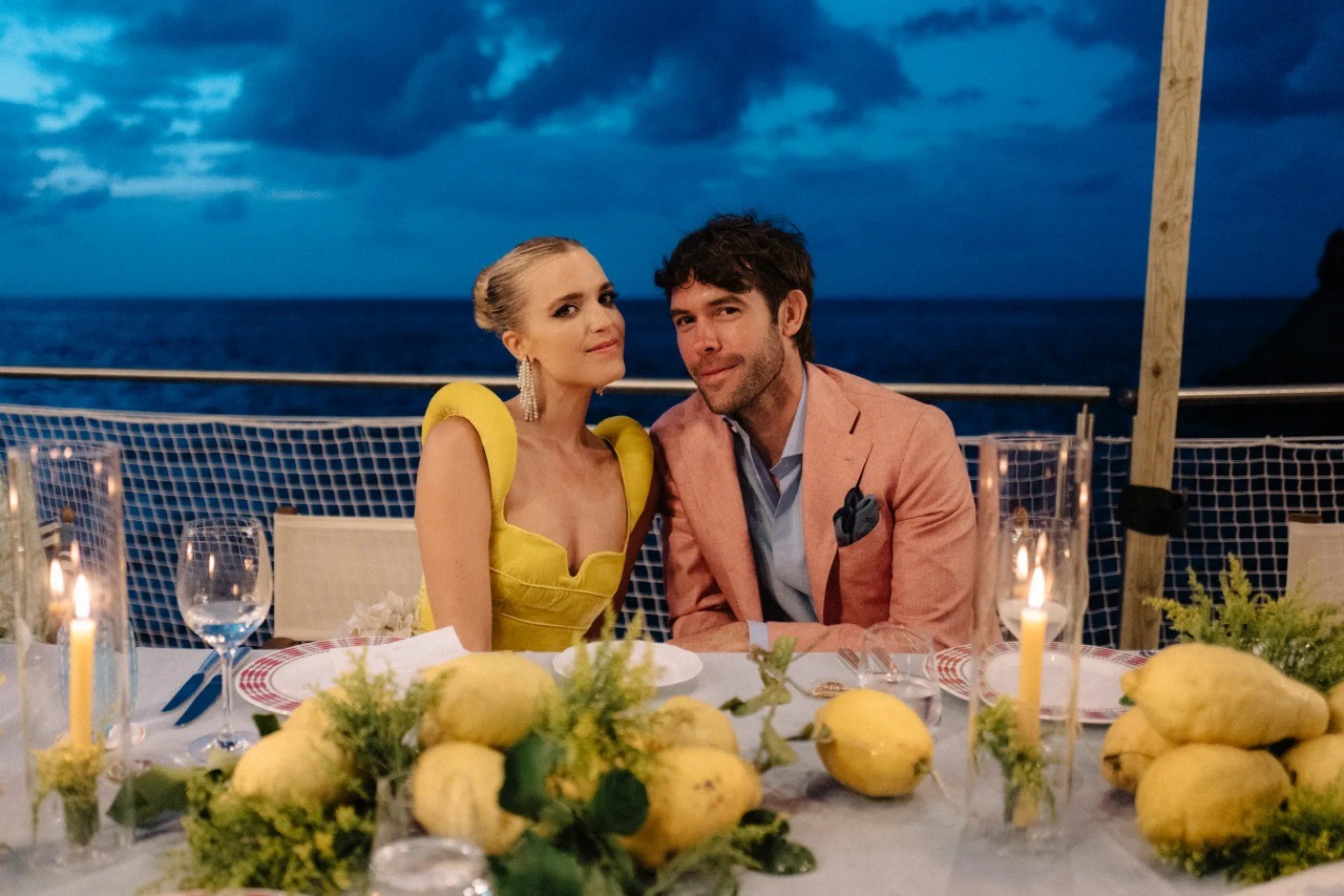 Essa noiva desenhou seu próprio vestido para seu “casamento nas nuvens ...