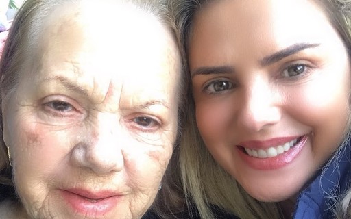 Mari Alexandre desabafa sobre mãe com Alzheimer: "Queria poder fazer ...