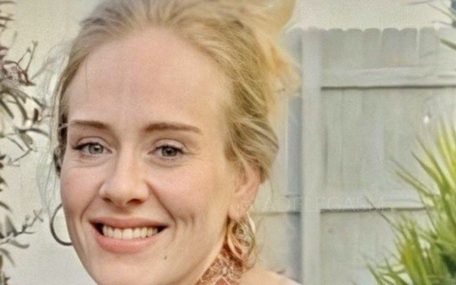 Adele surge mais magra em foto com fãs e imagem viraliza - Quem | QUEM News