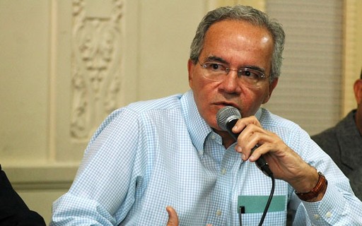 Objetivo é reconstruir a Oi, diz Tanure - Época Negócios | Empresa