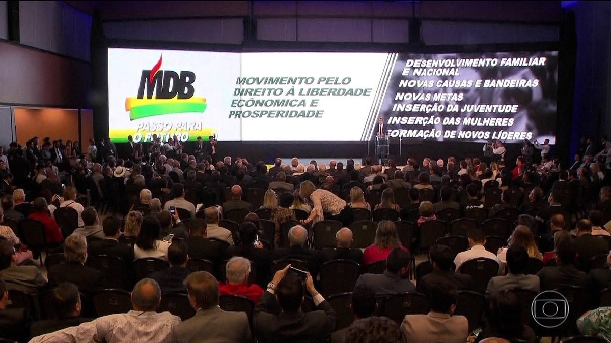 PMDB aprova mudança de nome e passa a ser chamado MDB | Política | G1