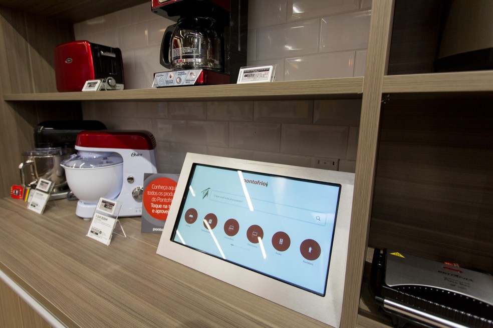 Ponto Frio aposta em 'loja digital', com realidade virtual e vitrine ...