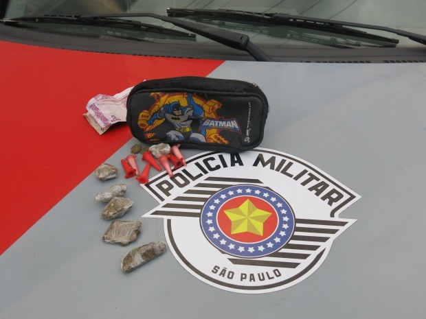 G1 - Menor é apreendido com drogas em 'estojo do Batman' no litoral de ...