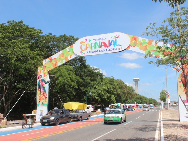 G1 - 300 mil pessoas são esperadas no Corso do Zé Pereira de Teresina ...