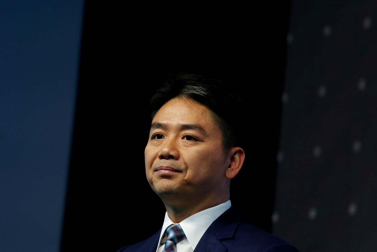 Bilionário fundador do JD.com é solto após detenção nos EUA | Economia | G1