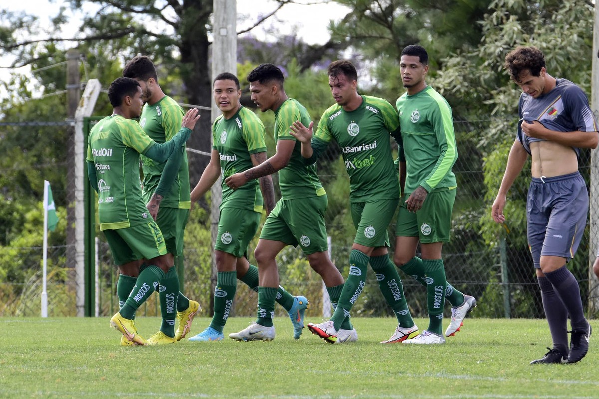 Celso Roth analisa primeiro teste do Juventude na pré-temporada e fala ...