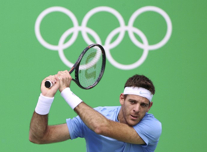 Que encarada! Na raça, Del Potro passa por Daniel e chega às quartas
