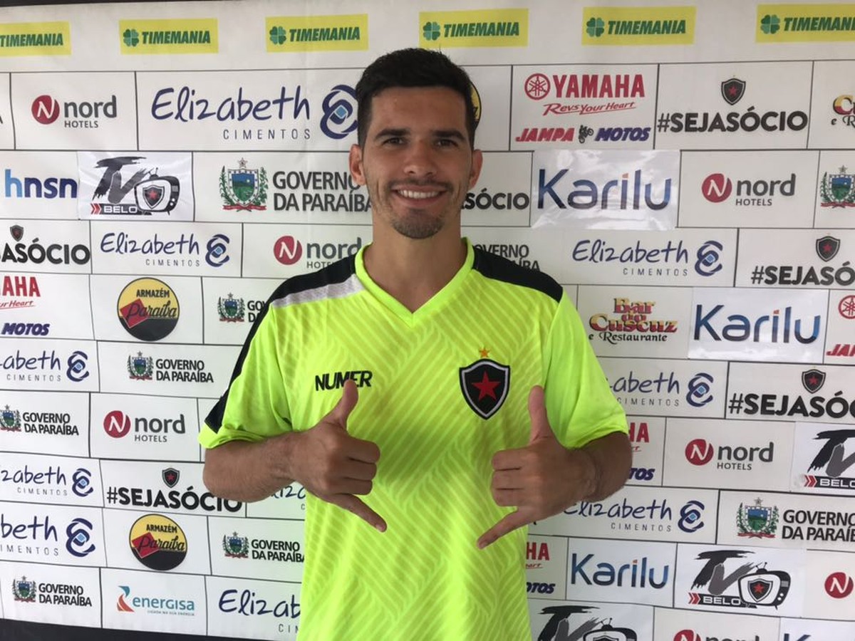 Fábio Alves fala sobre disputa pela lateral esquerda: "Todos vão ter ...