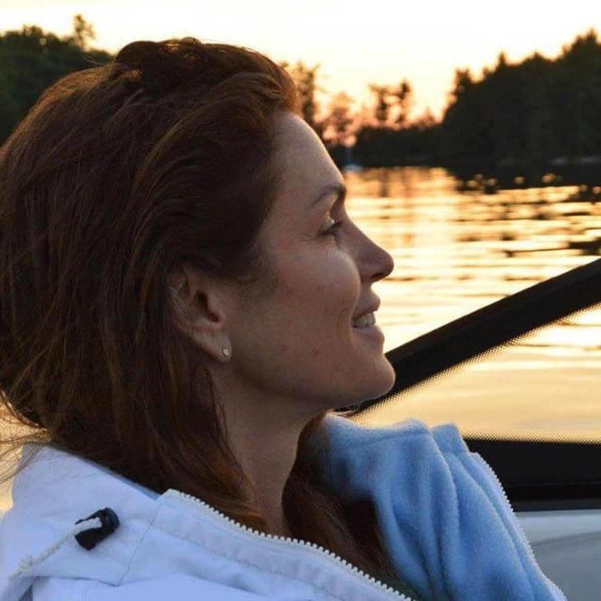De cara limpa, Cindy Crawford é comparada com Caitlyn Jenner ...