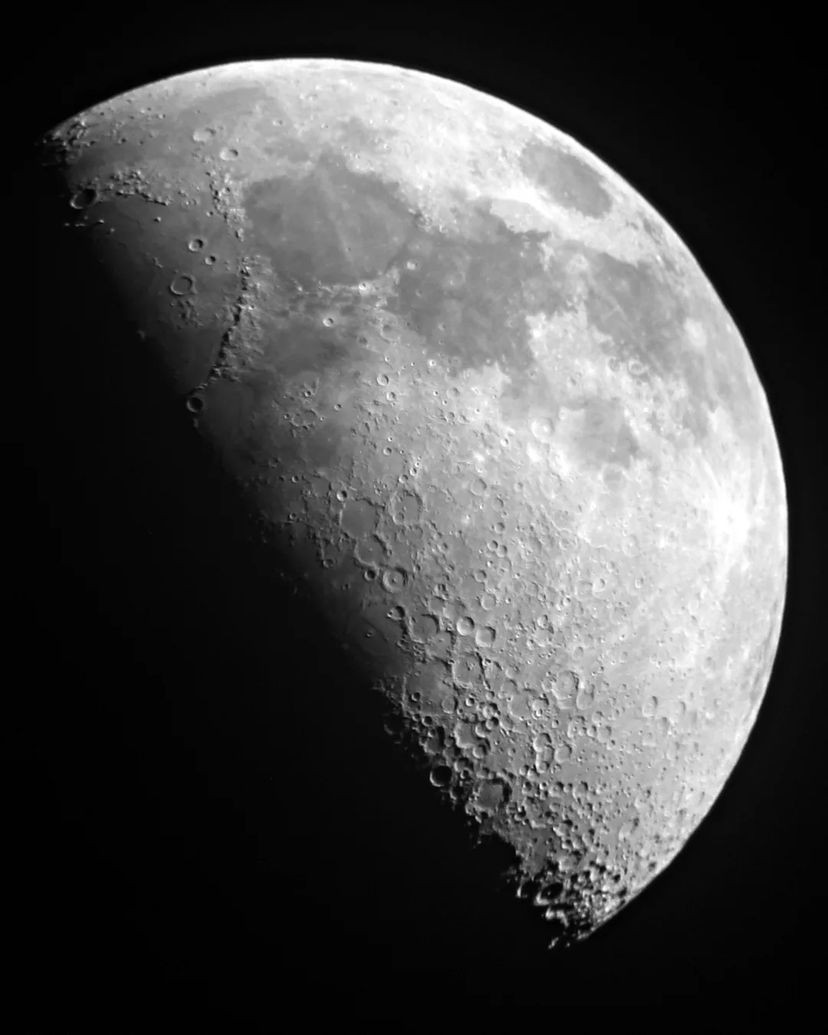 Veja 7 fotos da lua feitas apenas com o celular e alguns acessórios ...