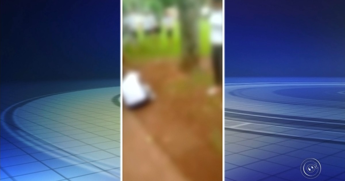 G1 Vídeo Mostra Briga Entre Adolescentes Na Saída De Escola