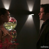 Verônica vai a evento com Herval e dá de cara com Jonas e Pam. Que ...