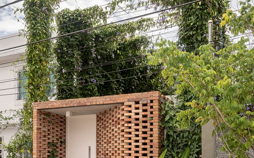 Gradis com trepadeiras: ideias de como trazer mais verde à fachada ...
