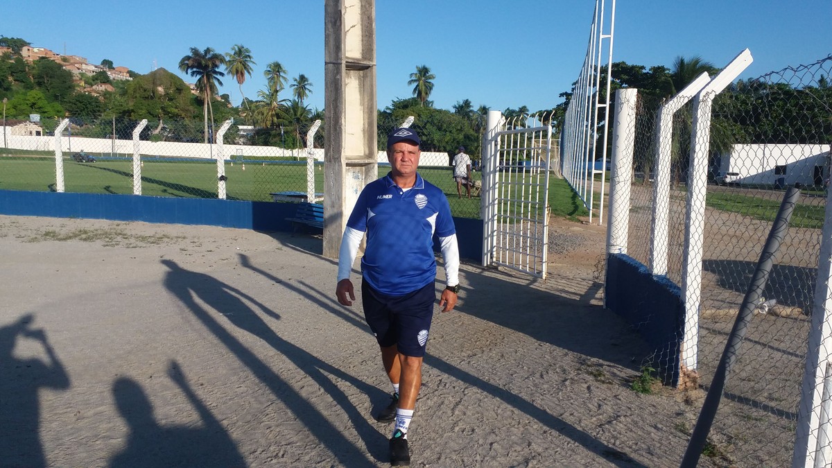 "Temos algumas interrogações", diz técnico do CSA sobre time para ...