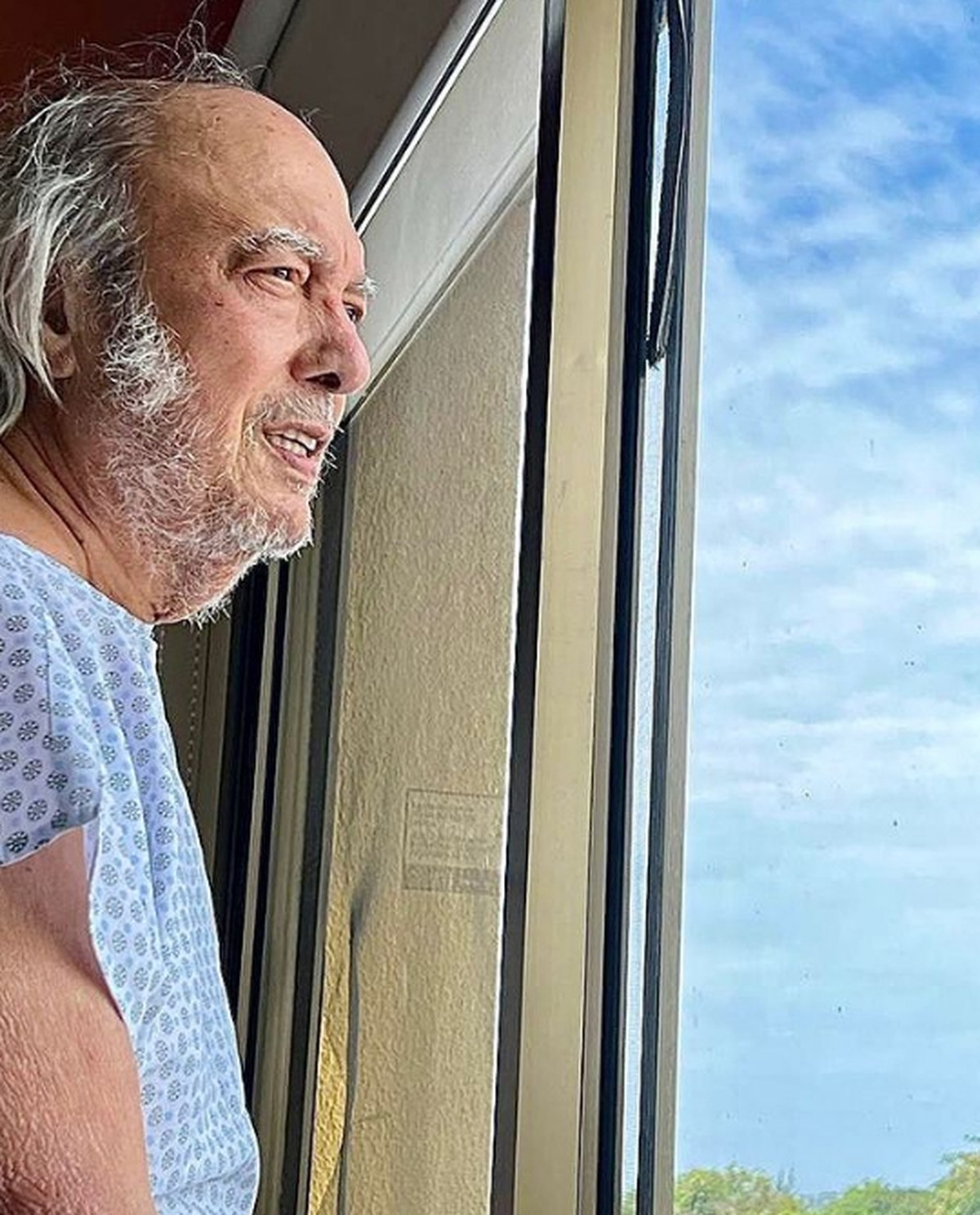 Erasmo Carlos posta foto no quarto de hospital no Rio | Rio de Janeiro | G1