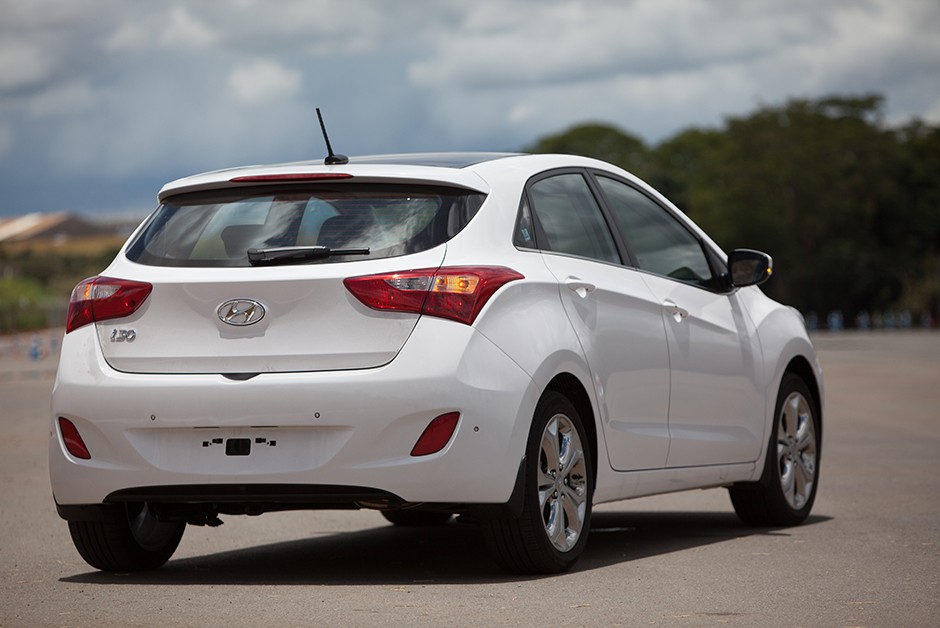 Hyundai i30 ganha nova versão intermediária | Carros | autoesporte