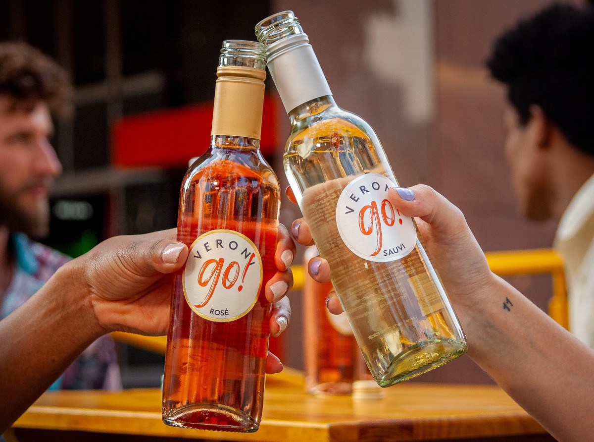 Veroni quer popularizar o vinho gelado — e Marcus Buaiz já brindou a ...