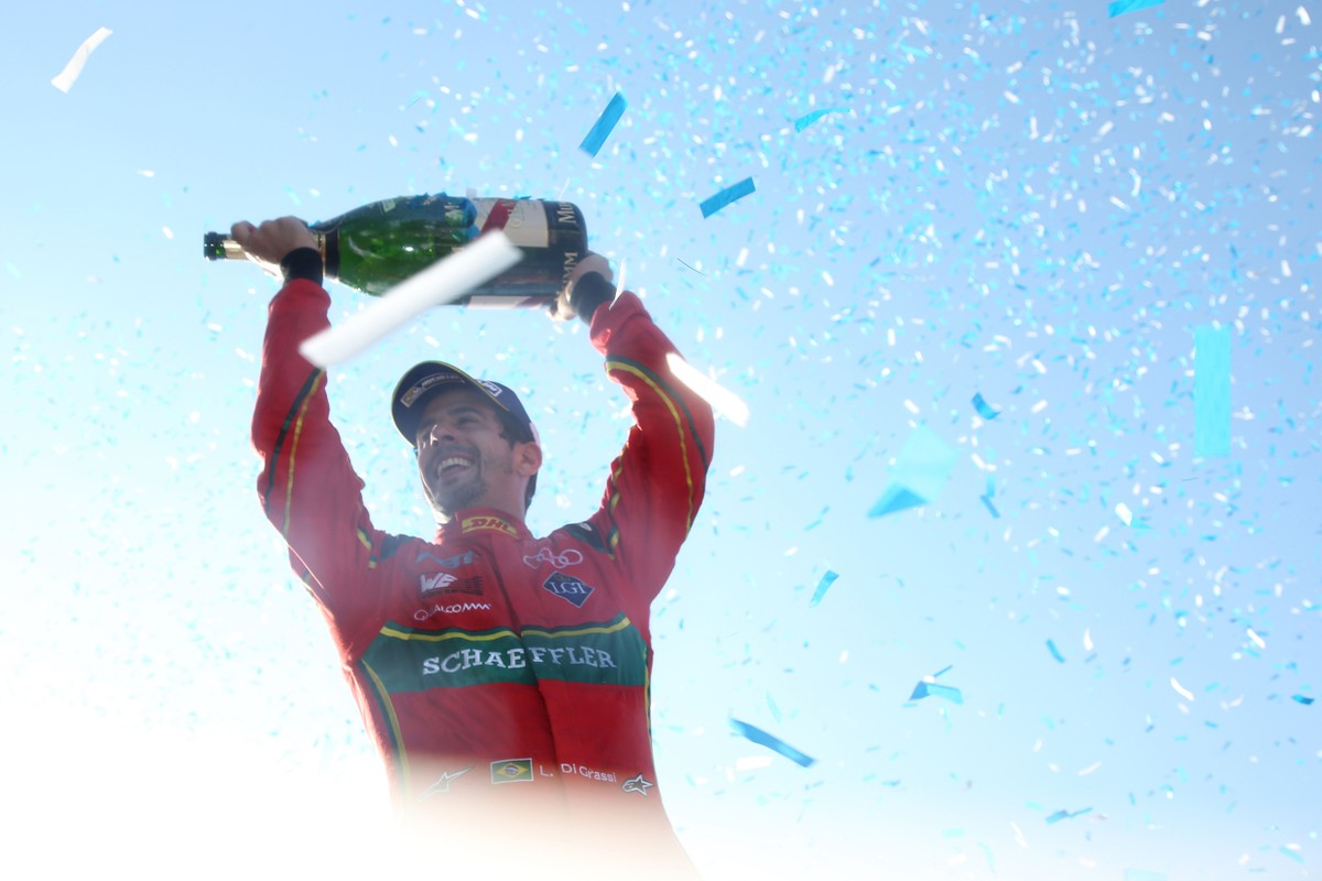 Após estar em último, Lucas Di Grassi se recupera e vence etapa do ...