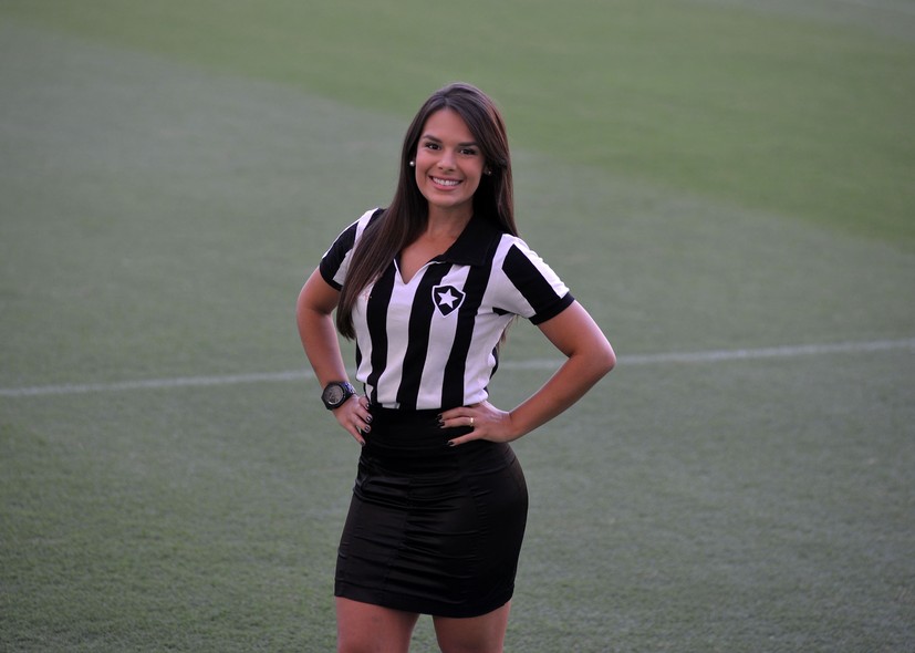 FOTOS: ex-gandula, Fernanda Maia volta à final com o Bota - fotos em ...