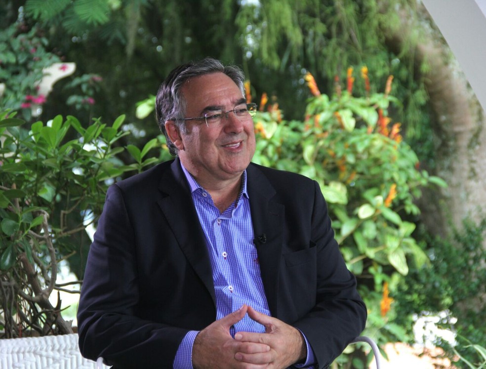 Governador Raimundo Colombo transmite o cargo a Pinho Moreira nesta ...