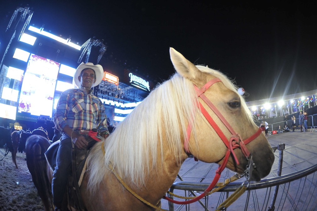 2ª noite do Rodeio de Jaguariúna 2017; FOTOS | Rodeio de Jaguariúna ...