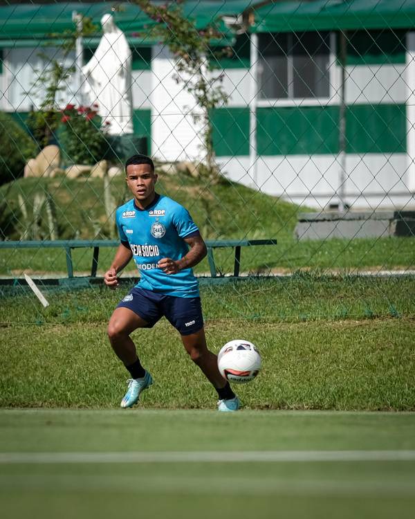 Kaio César se recupera de lesão e vira opção no ataque do Coritiba ...