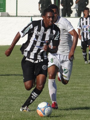 Artilheiro do Alagoano, Alex Henrique destaca desempenho tático do ASA