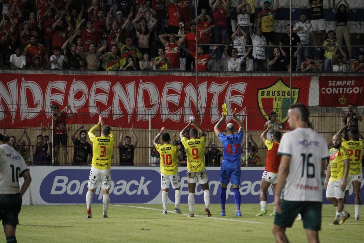 Luizinho Lopes exalta intensidade do Brusque contra o Concórdia ...