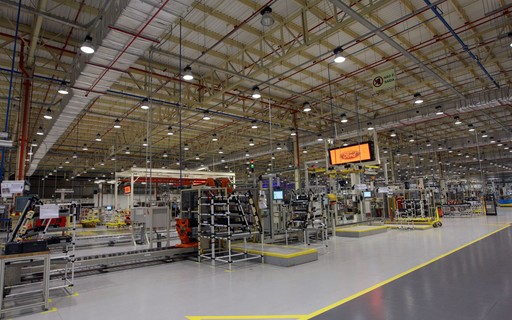 Ford anuncia fim da produção no turno da noite em Camaçari - Época ...