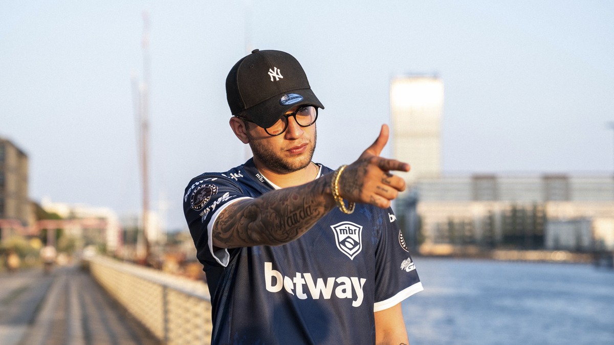 Crosshair do kNgV- no CS:GO: configure mira como a do jogador da MIBR ...