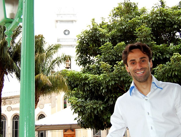 'Filho ilustre' de Taiúva, Jonas diz que não pensa em retornar ao Brasil | globoesporte.com