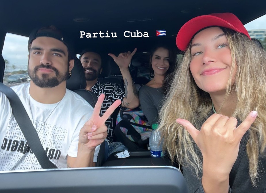 Caio Castro viaja para Cuba com amigos e a namorada, Daia de Paula: “Partiu”