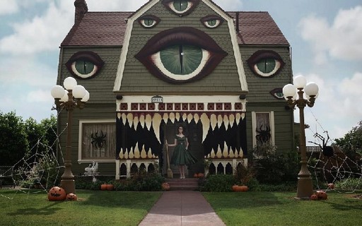 Artista cria versão real de Casa monstro para o Halloween - Revista ...