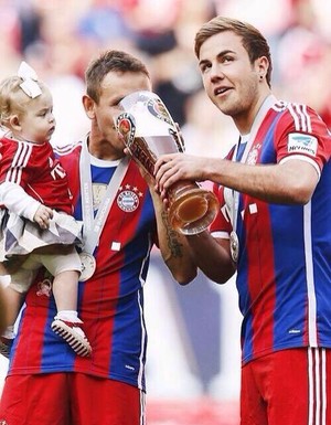 De traidor a herói, Götze é exemplo da base alemã e vira ídolo aos 22 ...