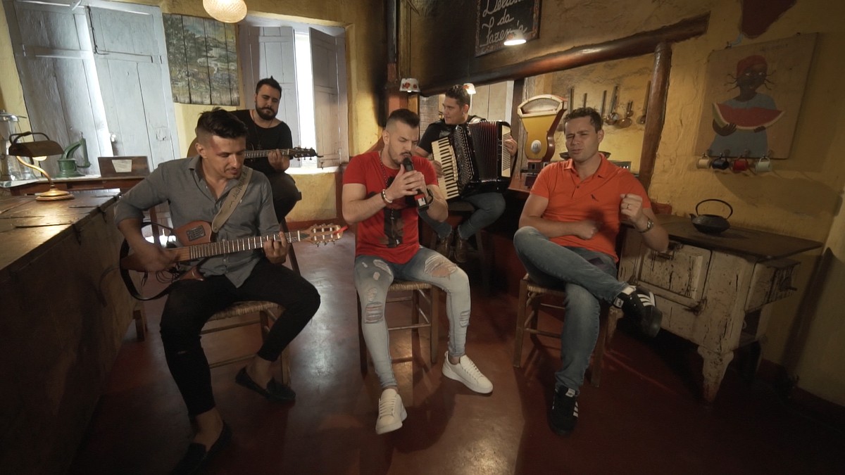 Mais Caminhos recebe a dupla Júlior César e Adriano | Mais Caminhos ...