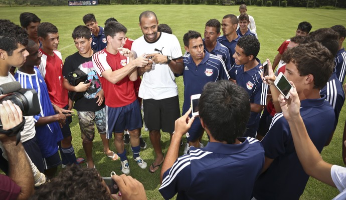 Na esteira de Henry, RB Brasil reforça projeto com vaga na elite do ...