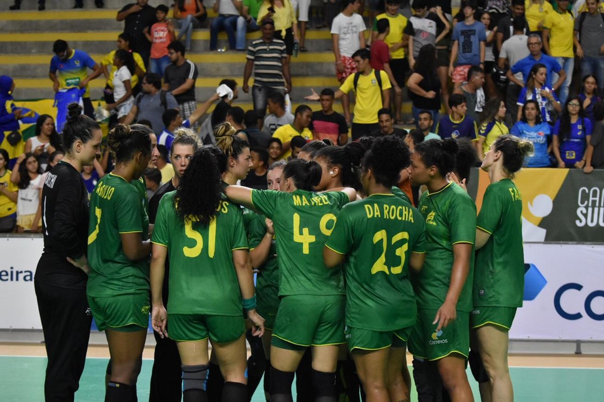 Handebol brasileiro coloca domínio à prova em Lima por vaga direta em ...