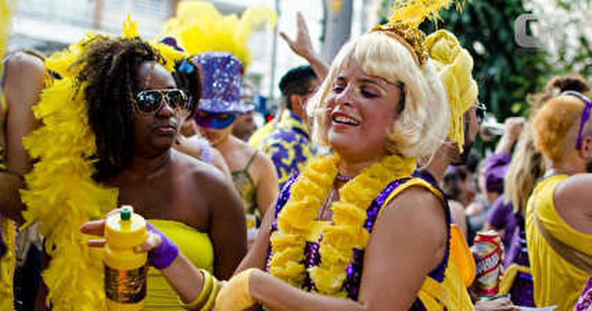 G1 - Folia do pré-carnaval de SP continua com blocos de rua neste ...